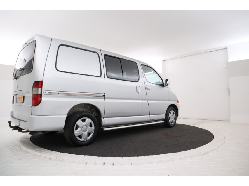 Toyota HiAce 2.5 D4-D 100 DC Emotion Cool | AutoSiero.nl